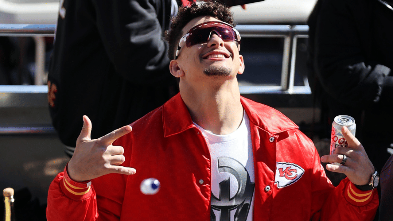 “JD McDonagh Eats Three Super Bowl Rings”: Patrick Mahomes' Assist To ...