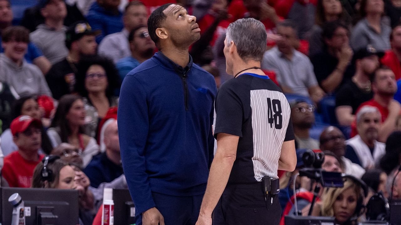 Pelicans HC Willie Green Expresses Displeasure Regarding 29–15 Free ... Pelicans HC Willie Green Expresses Displeasure Regarding 29–15 Free ...