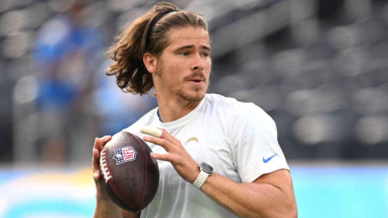 “Bro Lost All His Aura”: Fans Get Charged Up on QB Justin Herbert’s ...