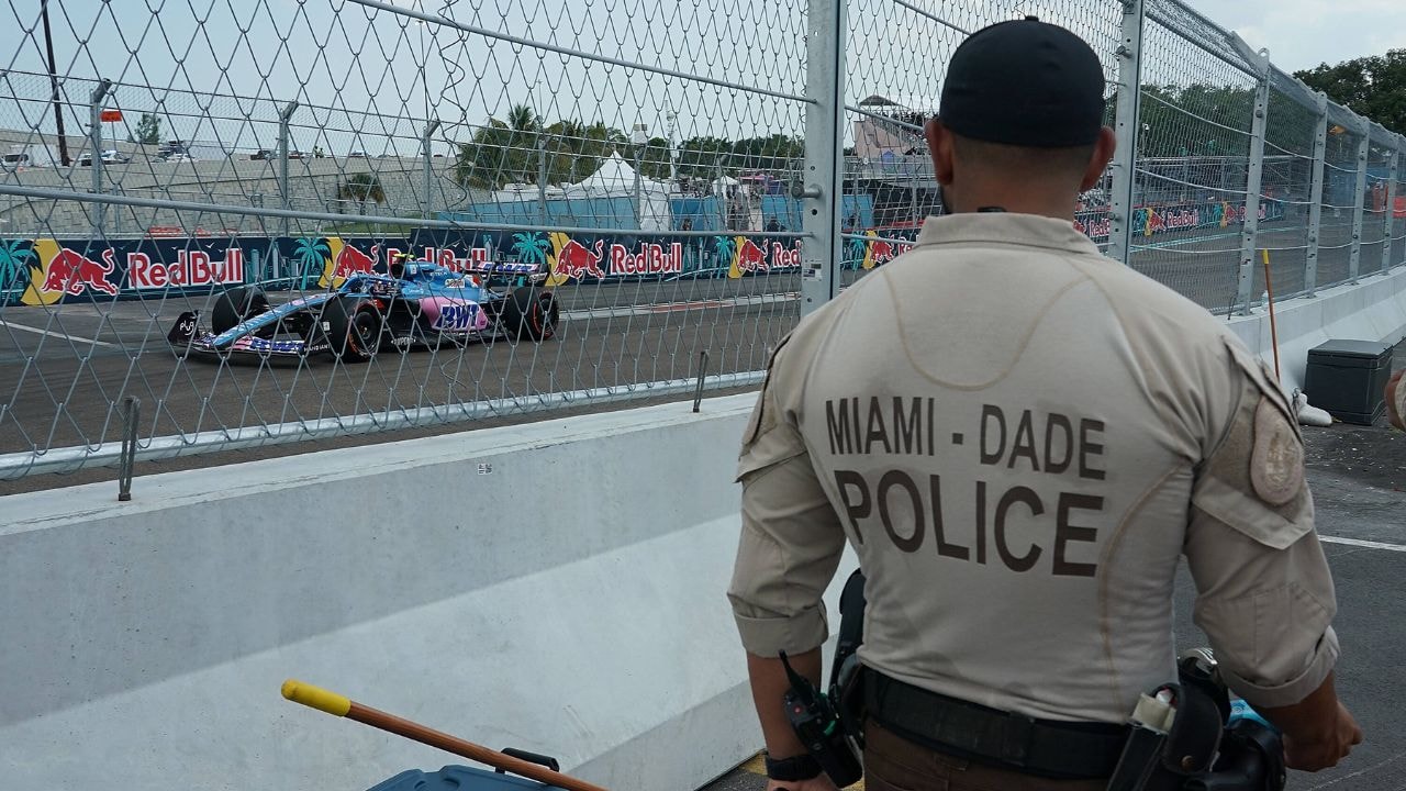 Miami Police Department Charged F1 a Small Amount for Escorting the ...