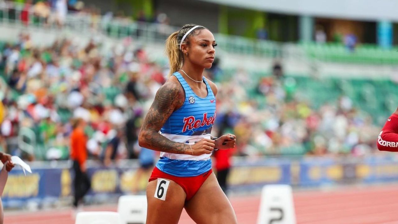 With an Emotional Note for Her Late Mother, McKenzie Long Secures Her ...