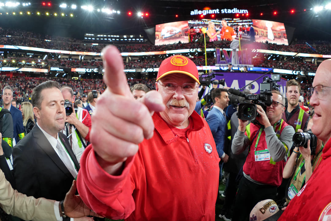 Coach Andy Reid Explains Why He Keeps His Team Meetings Just 5 Minutes ...