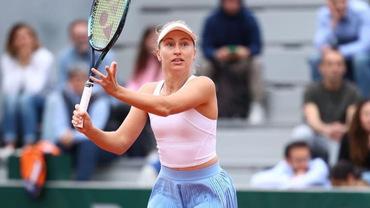 'He Doesn't Own You Girl!': Daria Saville Slammed For Listening To ...