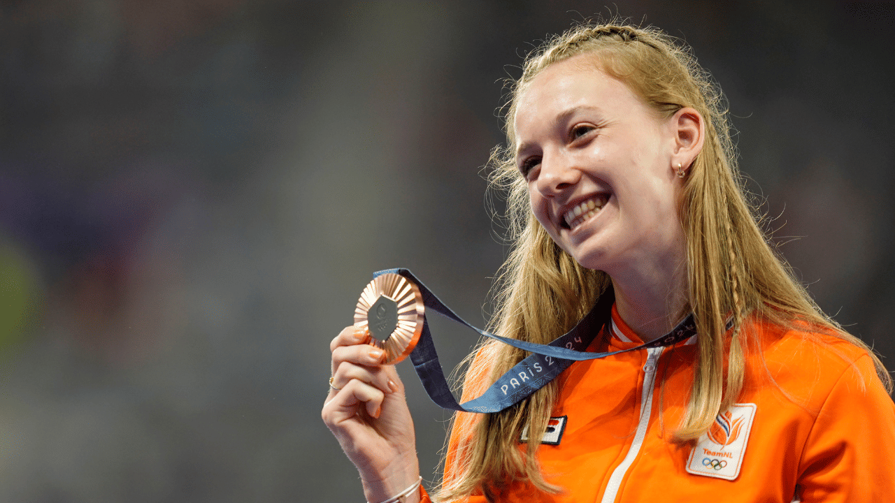 “My Team Is Everything”: Femke Bol Pens a Heartfelt Note for ‘Everyone ...