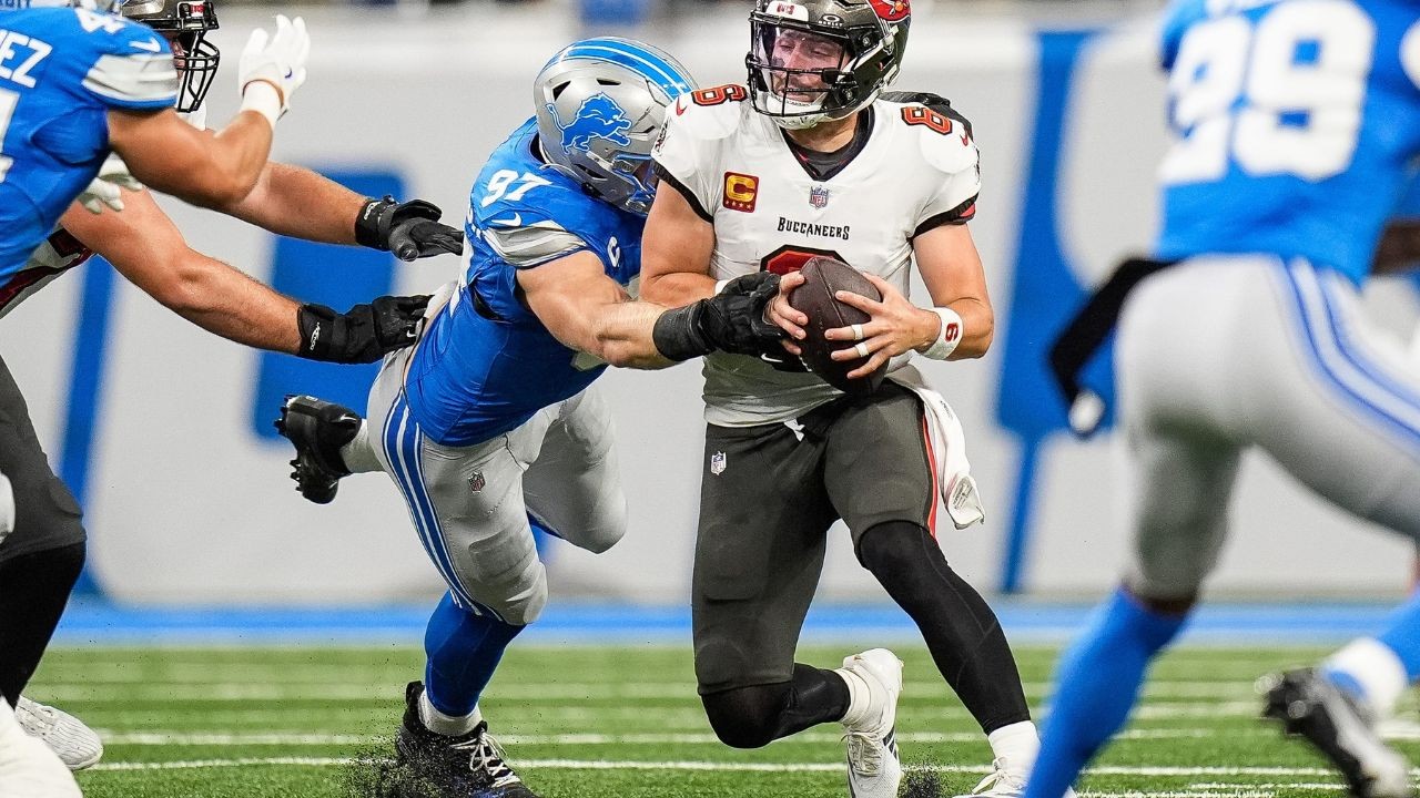 With Aidan Hutchinson Recording 4.5 Sacks Against the Bucs, Who Holds the Record For Most Sacks ...