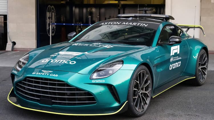 How Fast Does the Safety Car Go? - The SportsRush