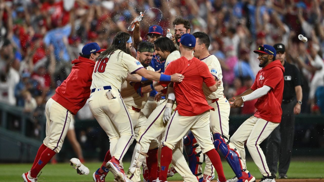 A. J. Pierzynski - "One Of The Best Games I've Ever Seen!" - Phils ...