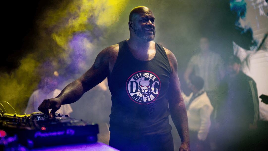Shaq Timeout Picture: What Does the Latest Shaquille O’Neal Meme Mean ...