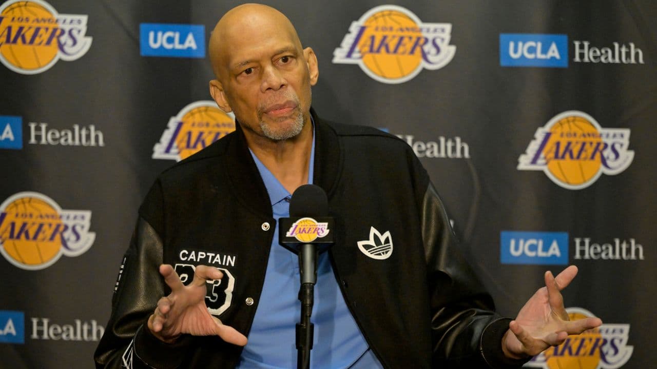 When Kareem Abdul-Jabbar Pawned Iconic Goggles For $25,000 to Send Kids ...