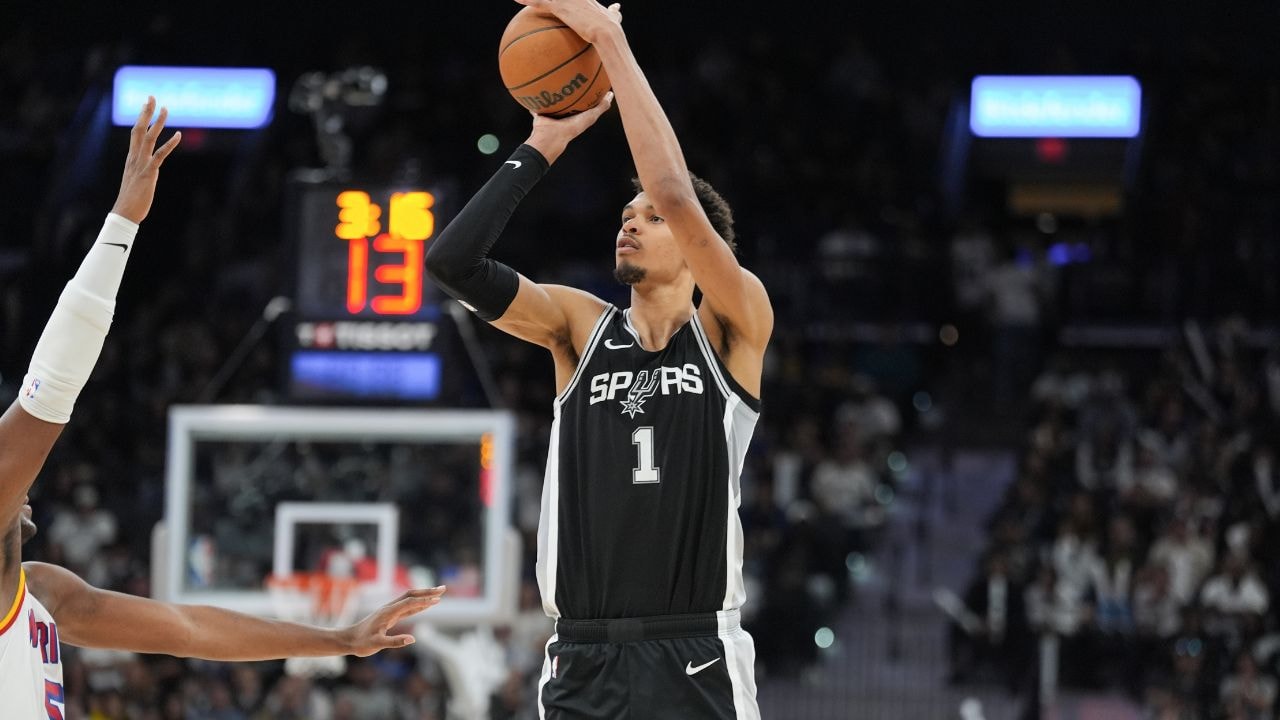 NBA Play Breakdown – Slap Five: How Spurs Leverage Rip Screens to Get ...