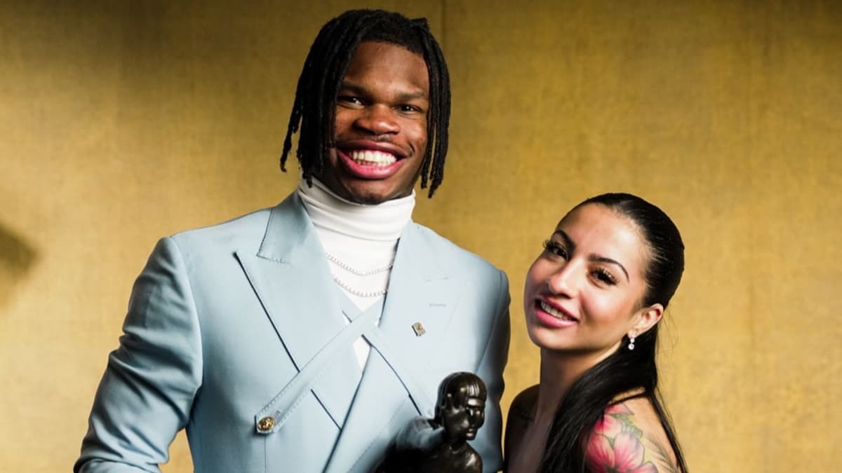 “Everyone That Cared Instantly Stood Up”: Ex-NFL Player Speaks Up as ...