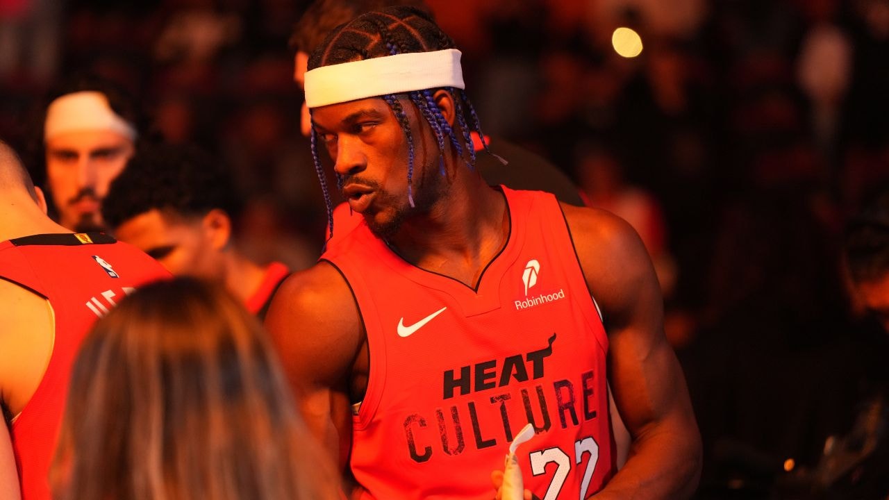 “Making All the Right Plays”: Jimmy Butler Praises Heat’s Starting ...
