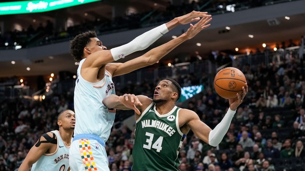 “Trying to Shoot Over a 7-Feet-5 Praying Mantis”: ESPN’s Mark Jones Uses Unique Analogy for ...