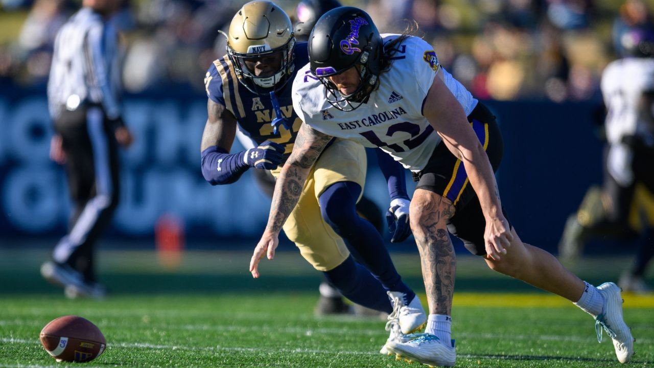 “This Is Wild”: Fans Stunned as 32-Year-Old Luke Larsen Enters NCAA ...