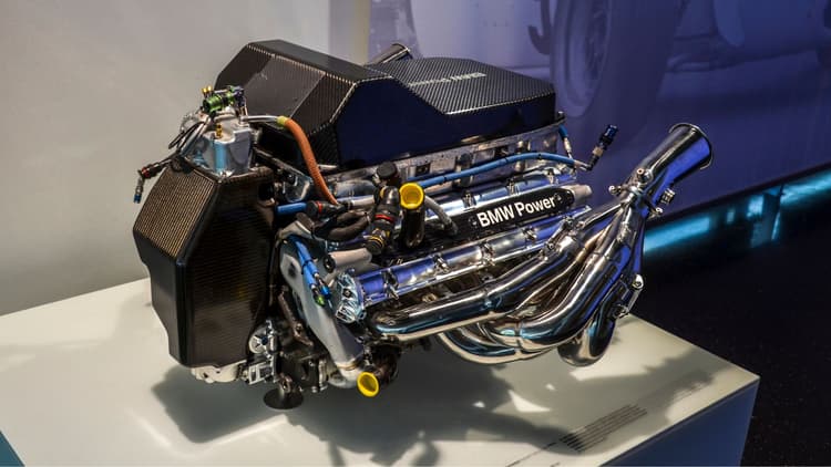 What Is V10 Engine?: Why FIA President Is Ready to Bring Back the Fan ...