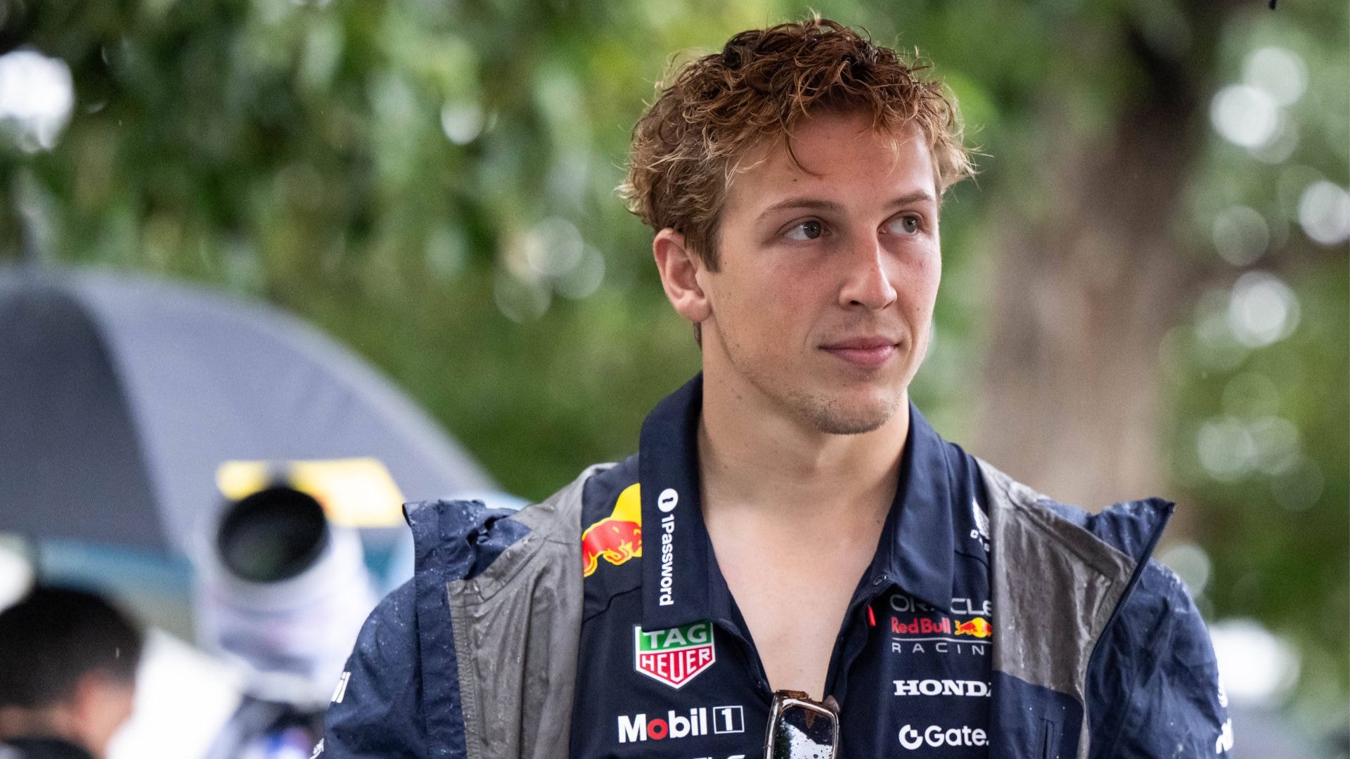 “What a Gentleman”: Liam Lawson’s Chivalrous Gesture for Press Officer ...