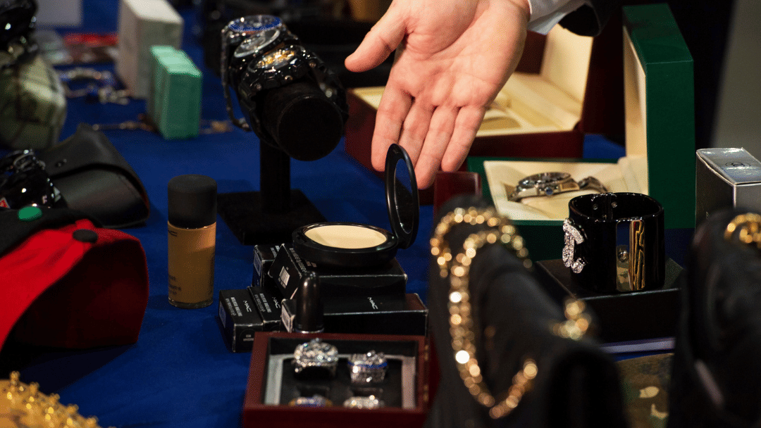 Ballpark Bootlegs: Baseball's Hilarious Knockoff Merchandise - The ...