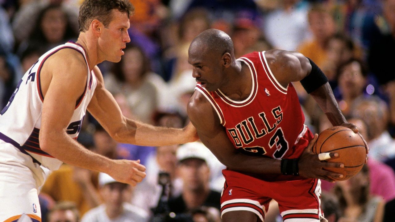 Michael Jordan Is Shaking His Head At 'Shameful' Bulls Players, Says ...