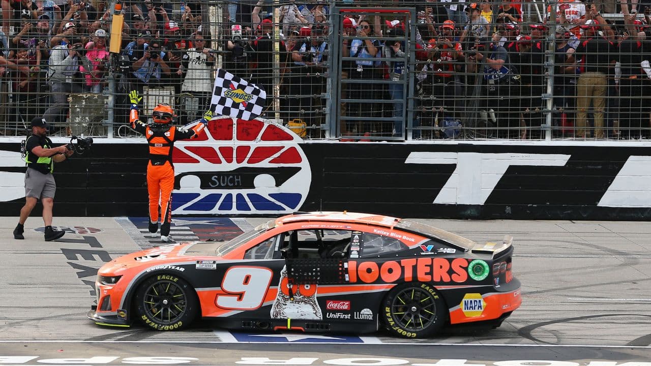 NASCAR Texas Prize Money: How Much Will the Drivers Make During the ...