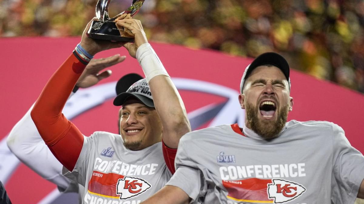 Patrick Mahomes and Travis Kelce Receive Special Message from Super ...