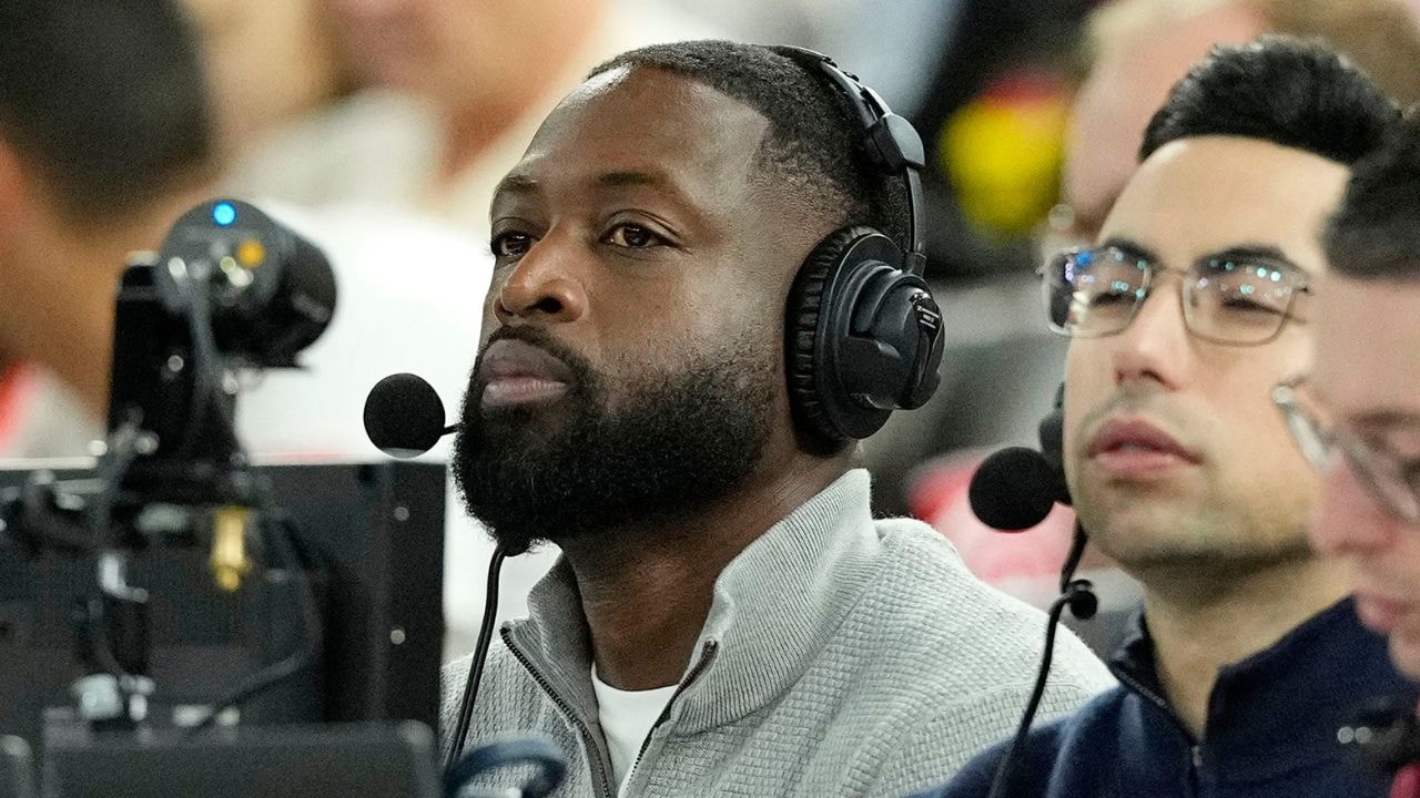 Upset With College Athletes Choosing $300,000 Over Education, Dwyane ...