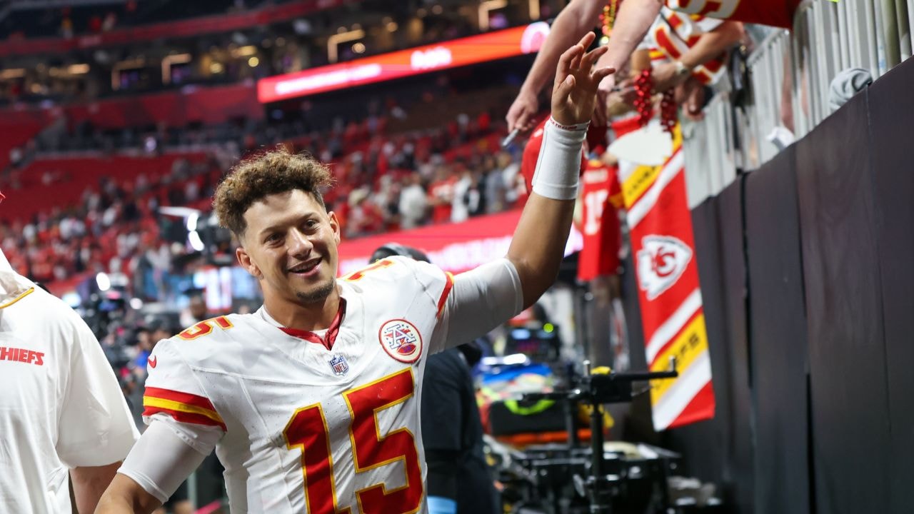 “Look Hard at Patrick Mahomes' Last 2 Seasons”: Displeased Skip Bayless ...