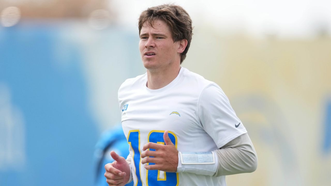 “Can Justin Herbert Really Step Out Of His Shell?”: 2x Super Bowl ...