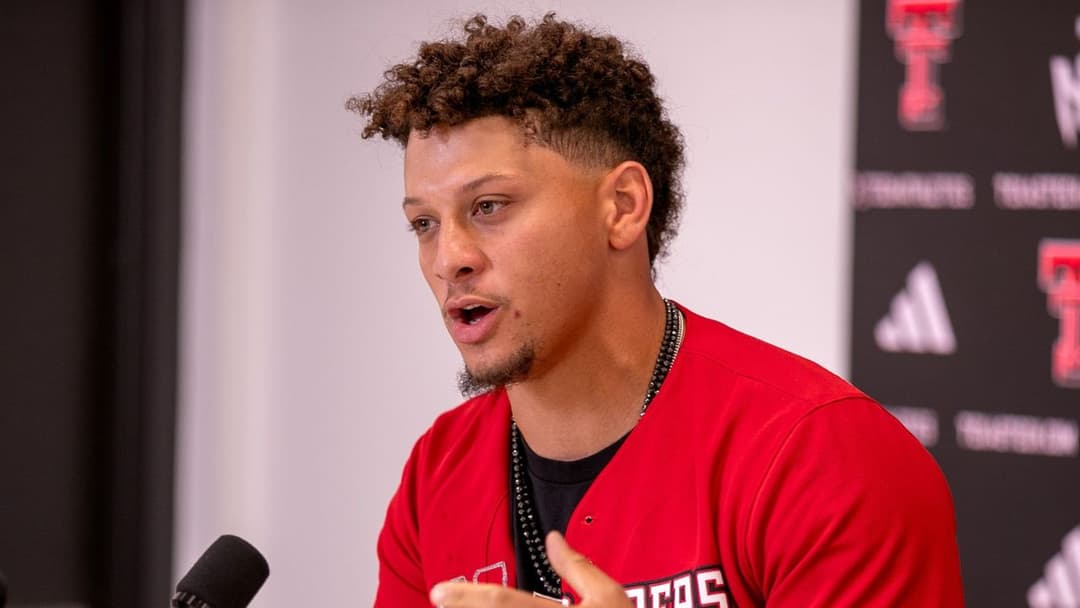 Patrick Mahomes Gets Honest About “Villain” Narrative After LeBron ...