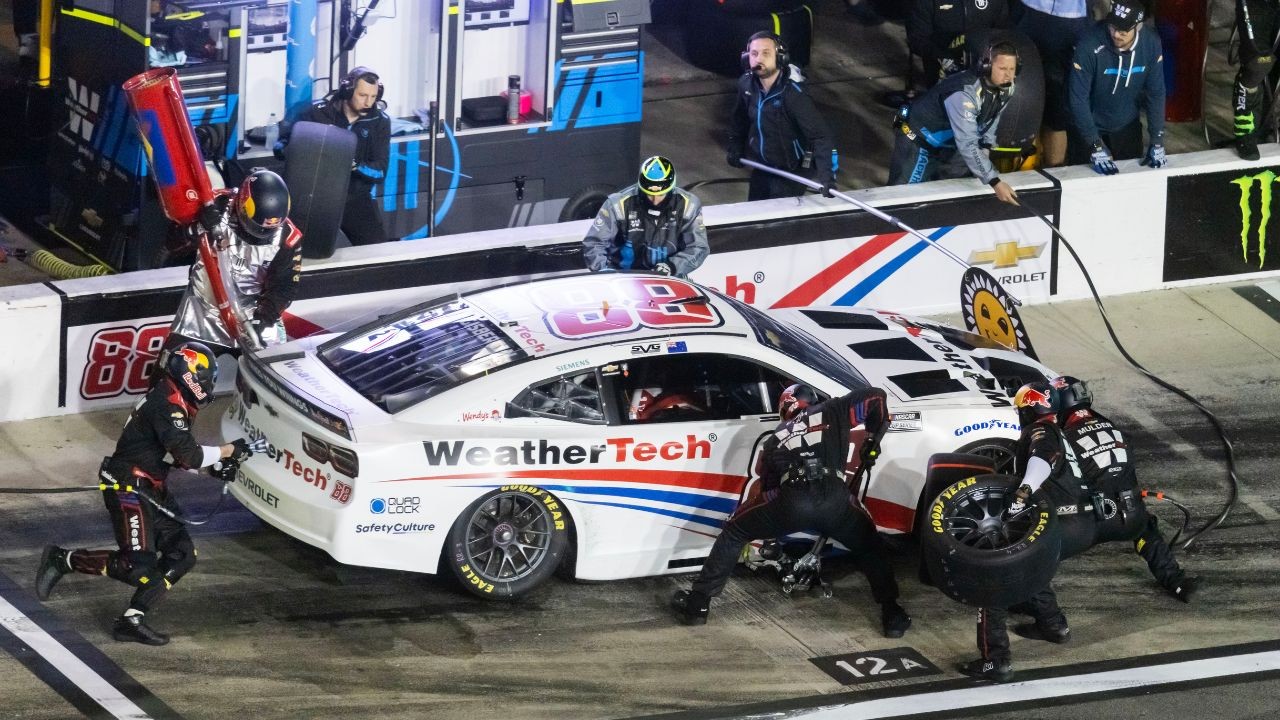 NASCAR Pit Stops Rely on More Than Just the Pit Crew—Trackhouse Racing ...