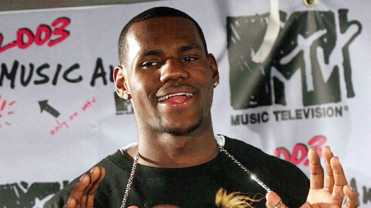 How LeBron James Relished Being Just a Student at His High School ...