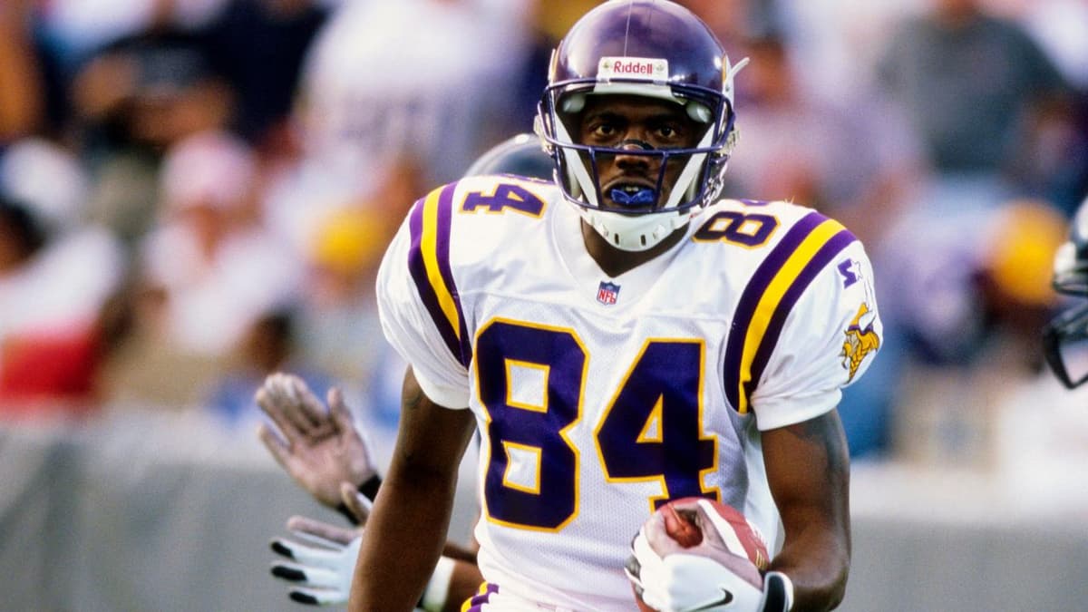 When Randy Moss Became The First Rookie To Catch Three Touchdowns On ...